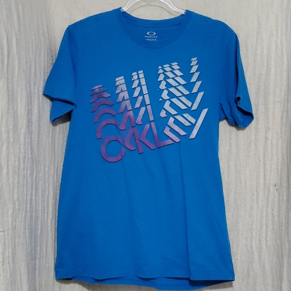 Oakley | Shirts | Oakley Graphic Tshirt | Poshmark